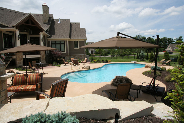 Lodge Inspired Residence - Outdoor Living - Montagne - Piscine - Kansas ...