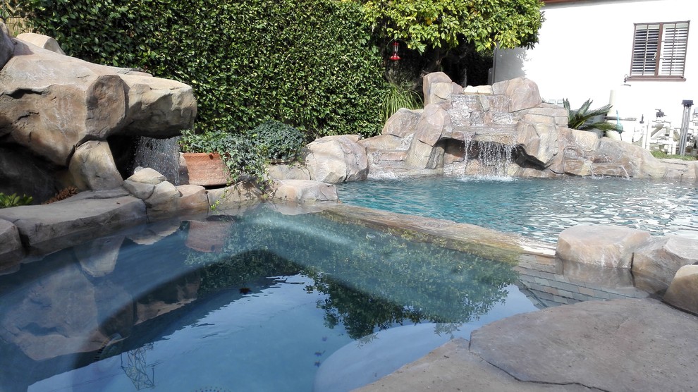 Long Beach Water Escape - Tropical - Pool - Los Angeles - by Intex ...