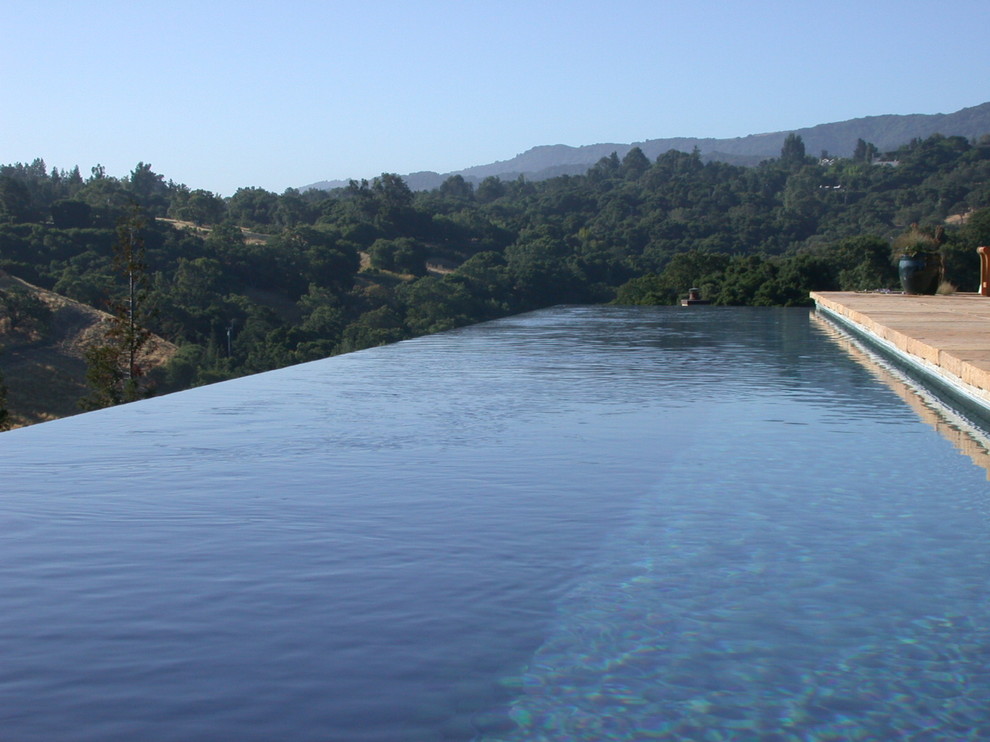 Los Altos Hills Infinity Edge swimming pool and spa - Modern - Pool ...