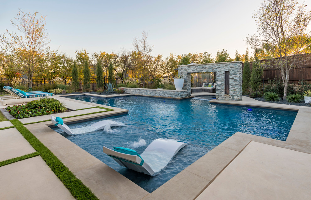 Lost Pines - Transitional - Pool - Dallas - by AquaTerra Outdoors | Houzz