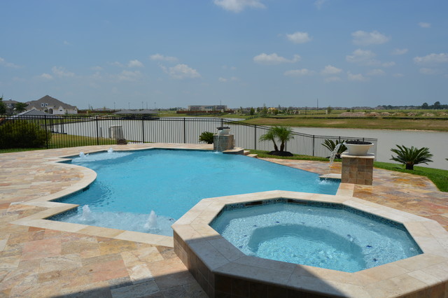 Luxury pool on the water - Moderne - Piscine - Houston - par Cali pools ...