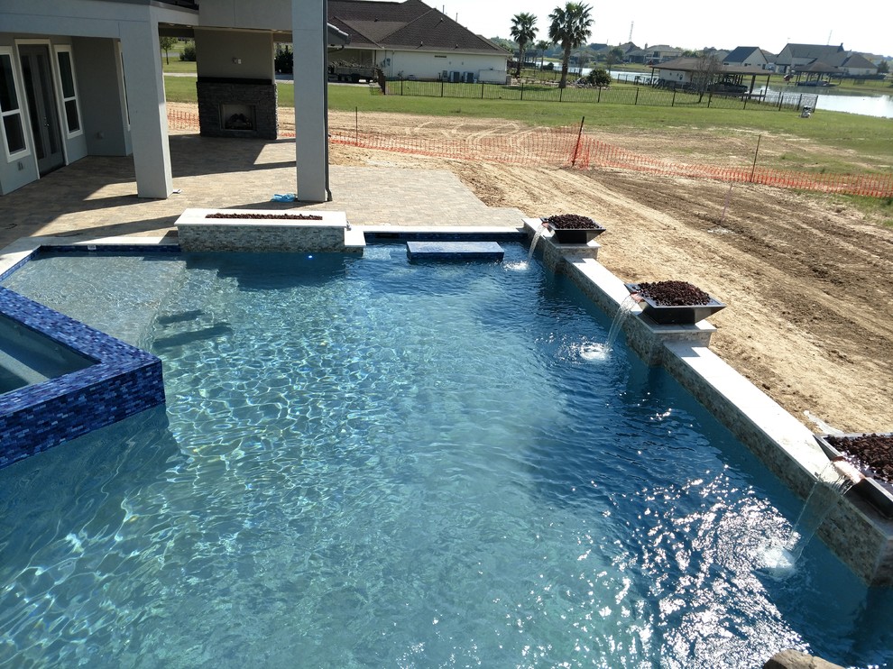 Maher Pool-Blue Surf Pebble Sheen - Pool - Houston - by Supreme Pools ...