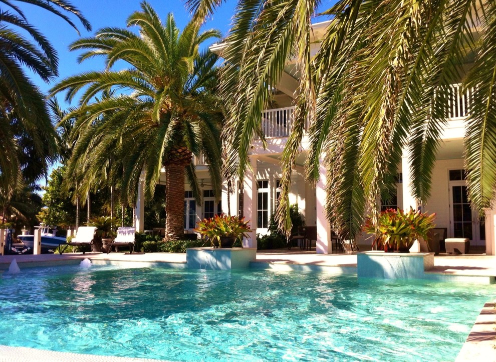 Make a Splash - Tropical - Pool - Miami - by tuthill architecture | Houzz