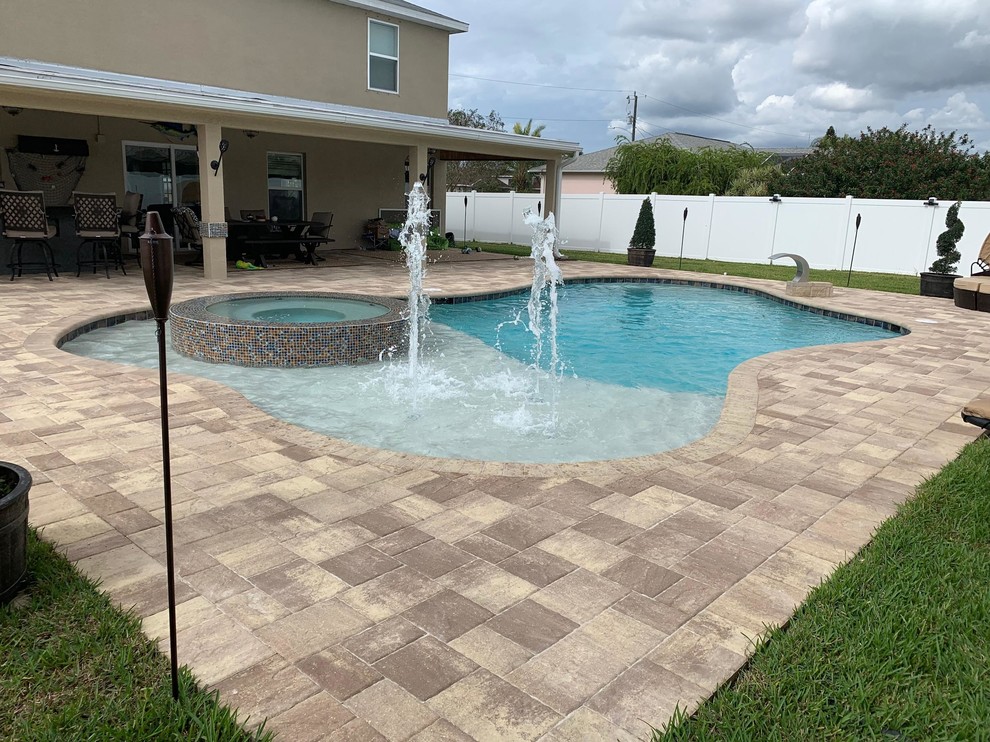 Maldonado Pool - Cape Coral, Florida - Pool - Miami - by Sunset Pools ...