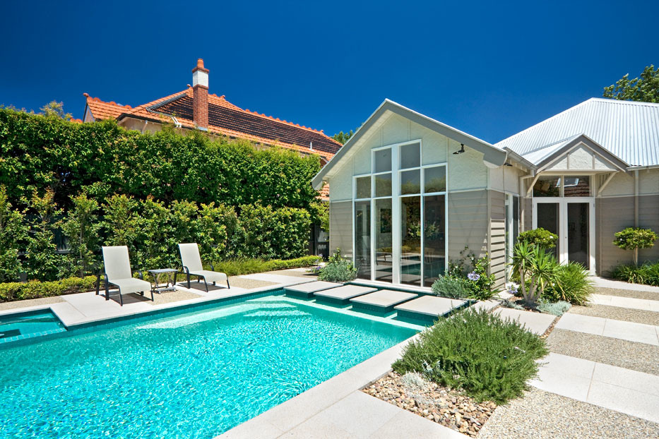 Malvern Family Pool & Garden - Modern - Pool - Melbourne - by Gardens ...