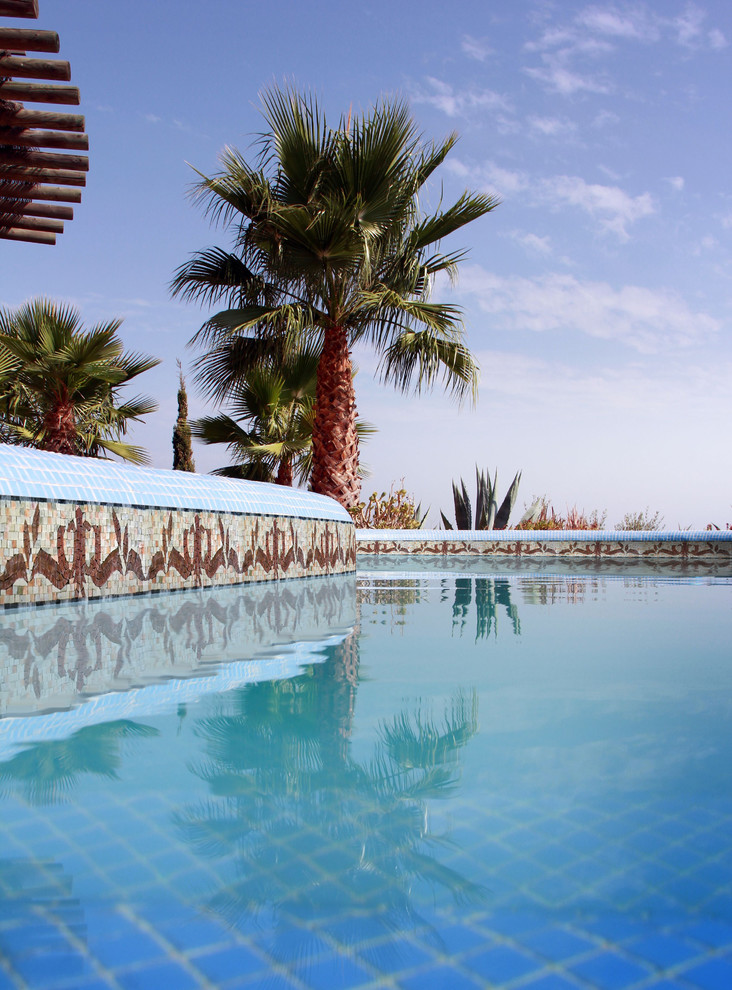 Marble Mosaic Borders, Dove I Mozaico - Contemporary - Swimming Pool ...