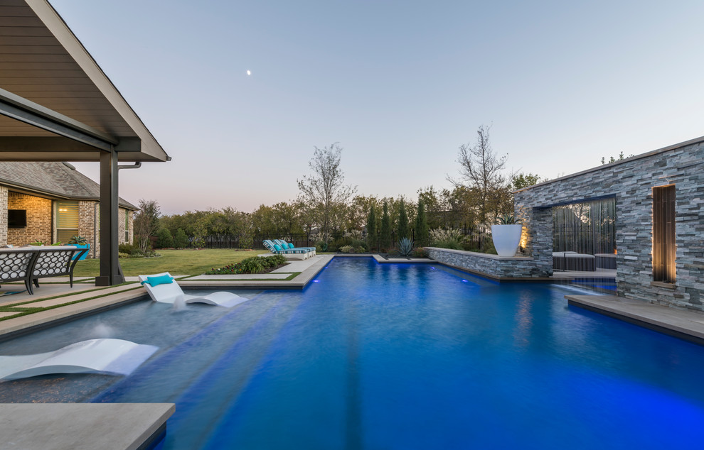 Mckinney Stonebridge Ranch Modern Outdoor Escape - Modern - Pool ...