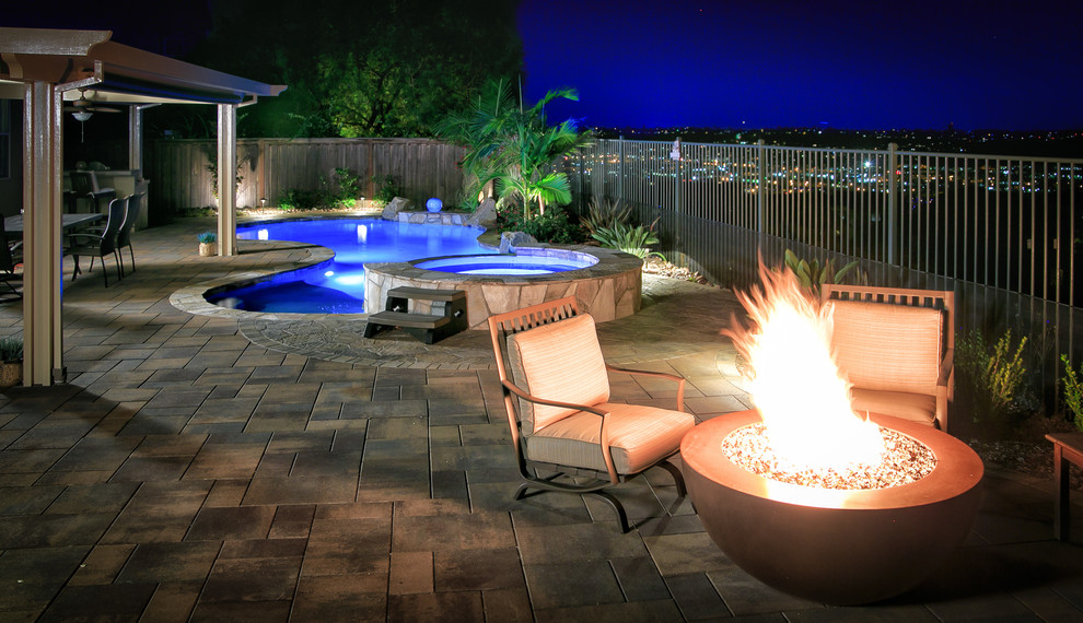 Michaels Project : Western Outdoor Designs - Traditional - Pool - San ...