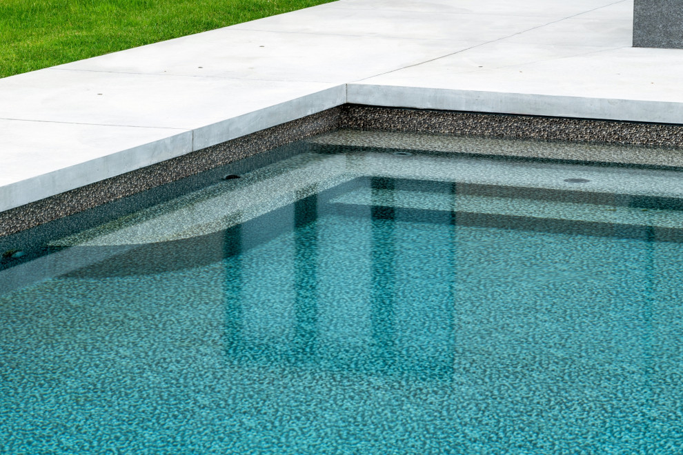 Minimal Design for a Summer Sanctuary - Contemporary - Pool - Toronto ...