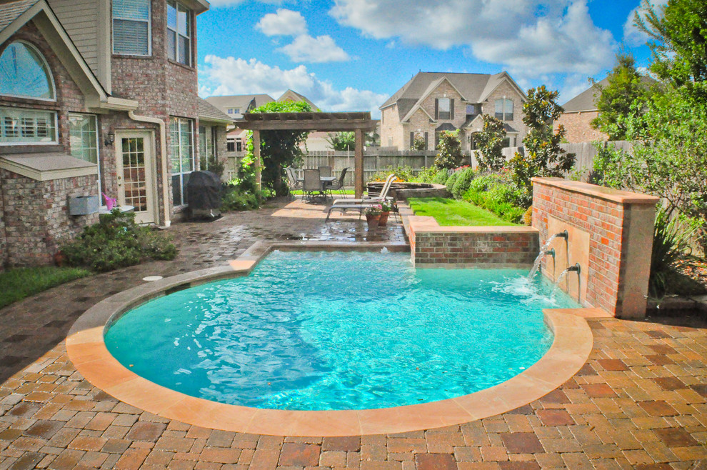 Mirror Lake Designs - Pools - Traditional - Pool - Houston - by Mirror ...