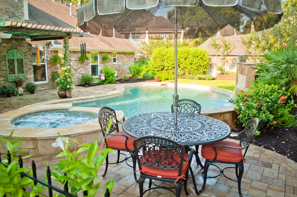 Mirror Lake Designs - Pools - Traditional - Pool - Houston - by Mirror ...