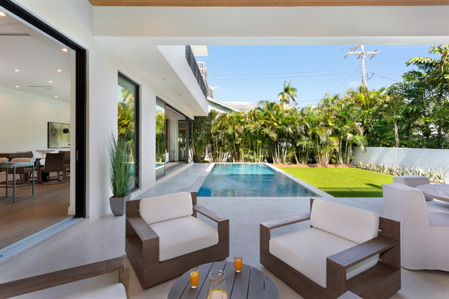 Modern Beach Estate - Modern - Pool - Other - by ibi designs | Houzz AU