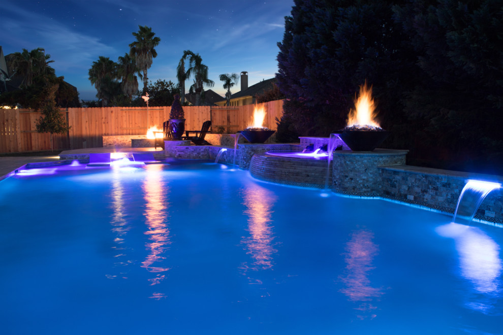 Modern Luxury Backyard - Contemporary - Pool - Houston - by Tipton ...