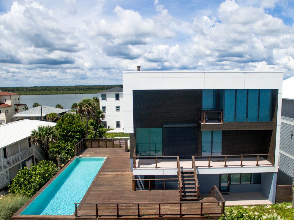 Modern Oceanfront Lap Pool - Contemporary - Swimming Pool & Hot Tub ...