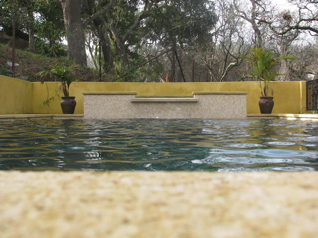 Modern Pool & Raised Spa - Méditerranéen - Piscine - San Francisco ...