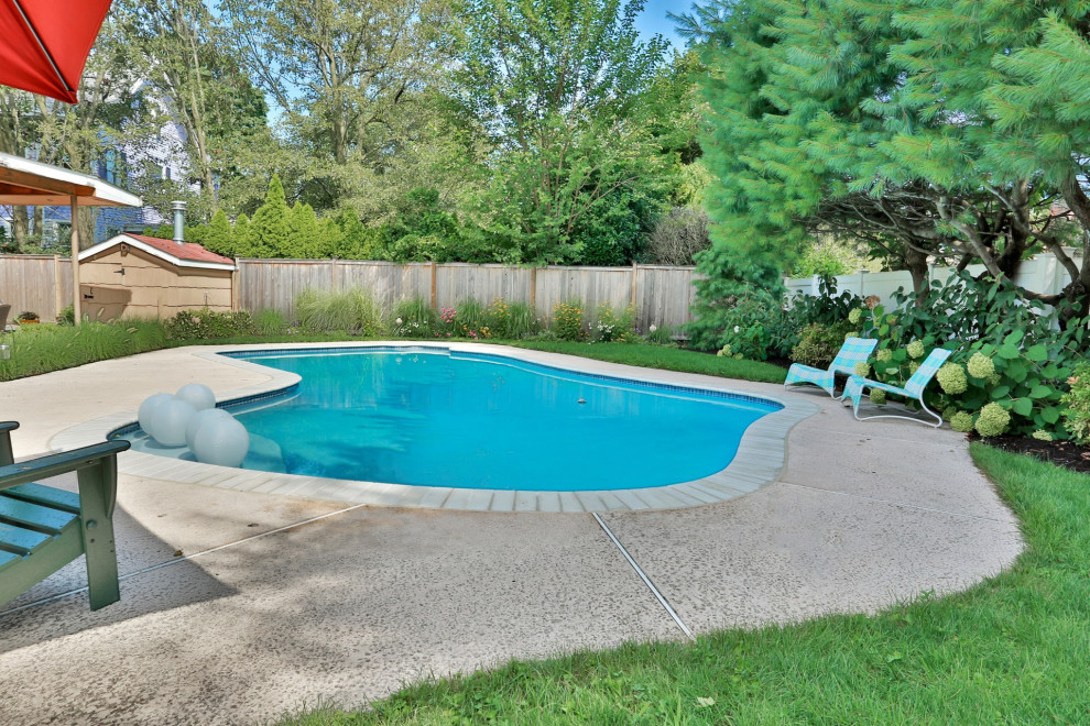 Modern Poolscape - Contemporary - Pool - New York - by Green Jay ...