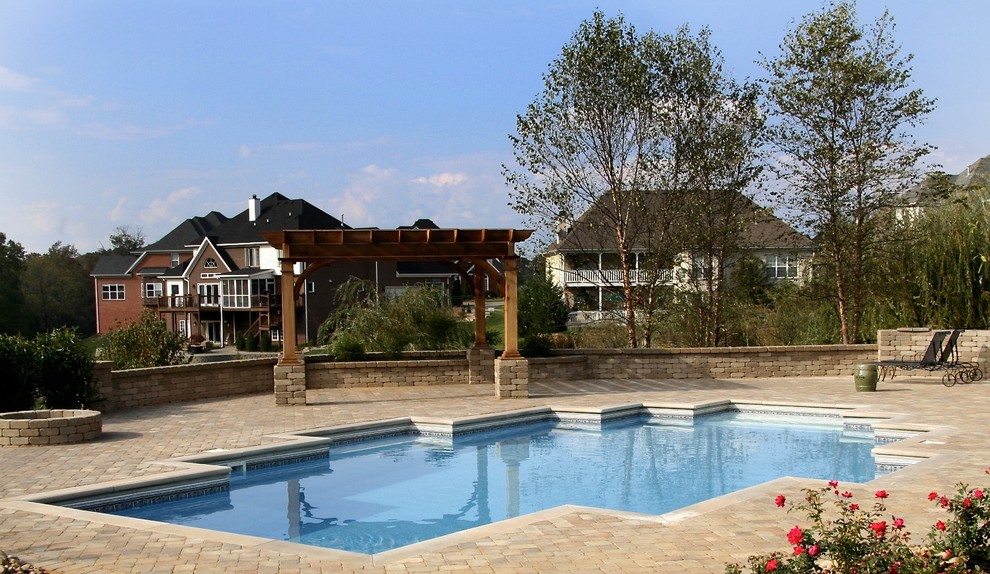 Modified Rectangle Vinyl Liner Pool - Contemporary - Pool - Louisville ...