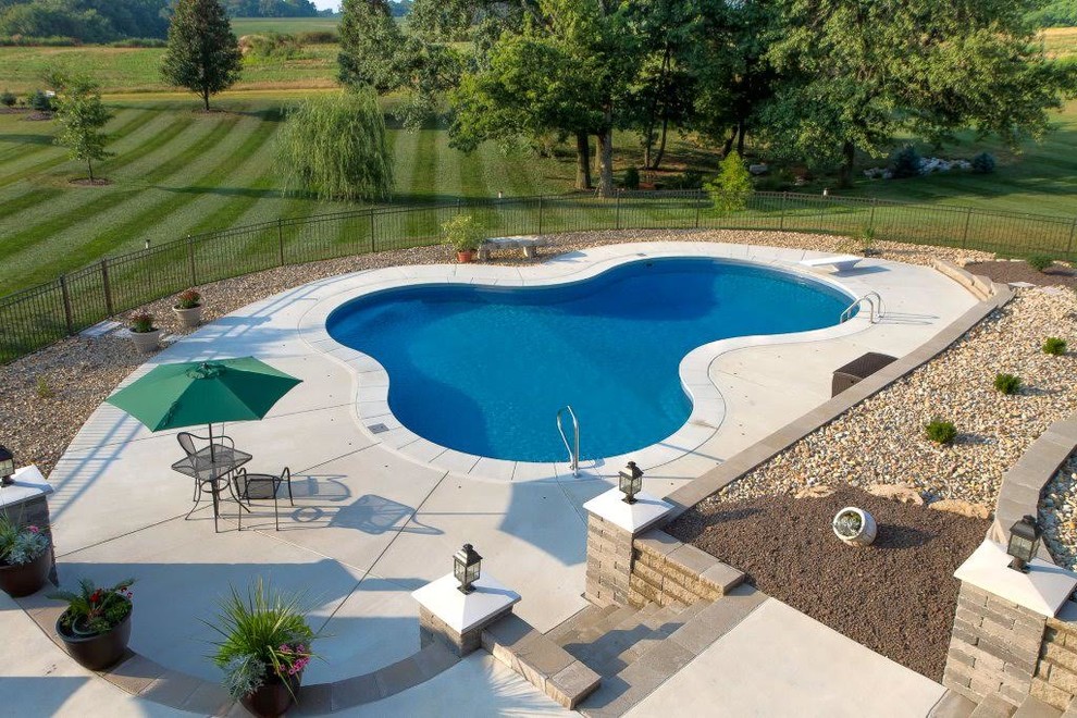 Munie Leisure Center - Transitional - Pool - St Louis - by Munie ...