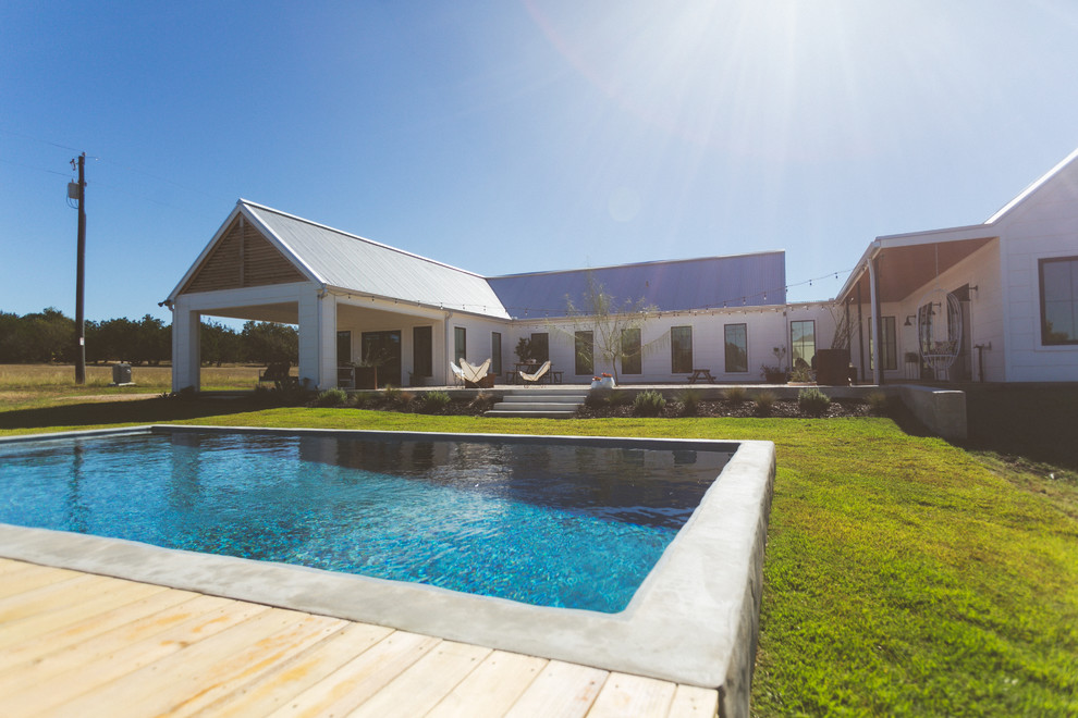 My Houzz: Couple Build Their Dream Modern-Farmhouse-Style Home - Modern ...