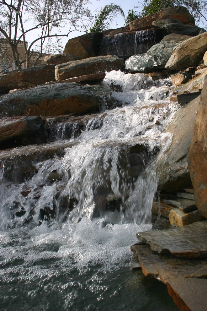 Natural Boulder Pool, Fountain, Fiber optic squirters - Traditional ...