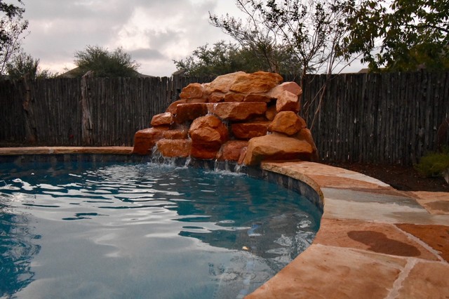 Natural Rock Pool, Spa, & Waterfall - Clásico renovado - Piscina ...