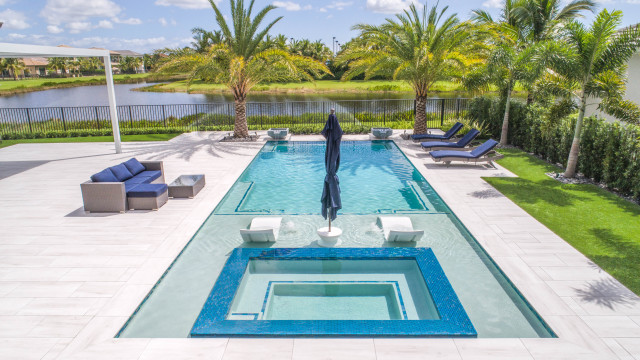 New Infinity Edge Swimming Pool & Spa With Custom Water Bowls - Modern ...