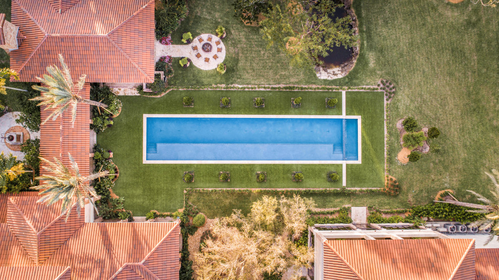 New Infinity Edge Swimming Pool With Extended Sun Shelf in Weston ...