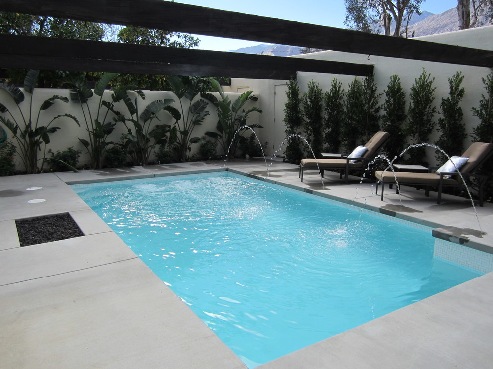 New Palm Springs Pool with Deck Jet Water Features - Modern - Pool ...