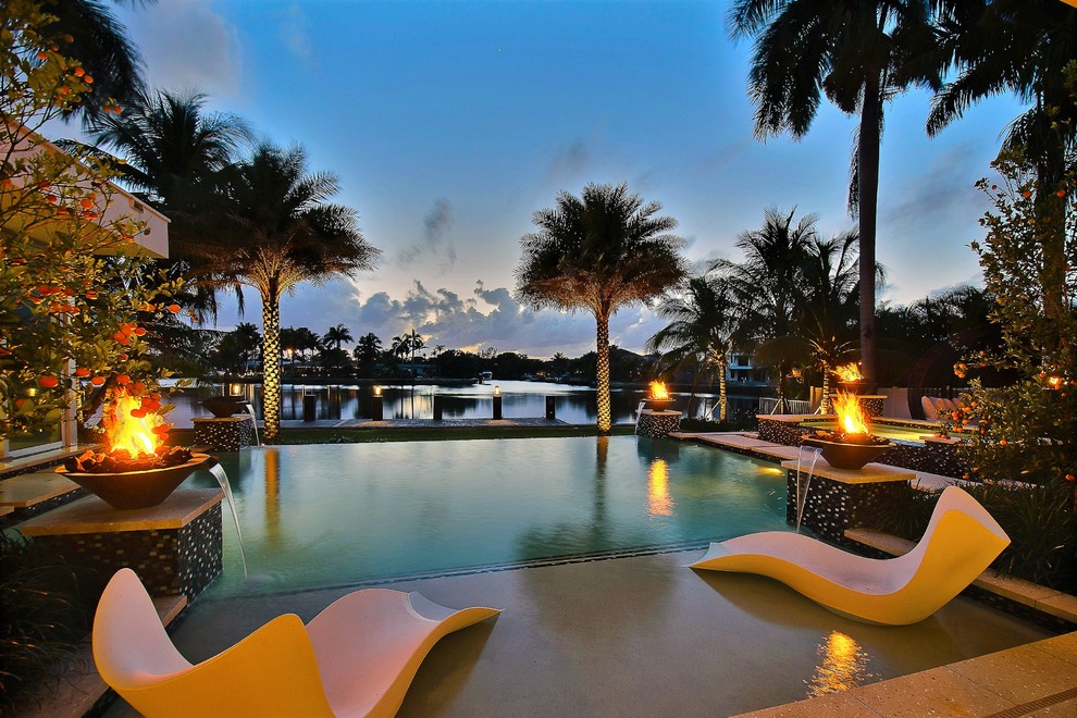 Night Light - Contemporary - Pool - Miami - by tuthill architecture | Houzz