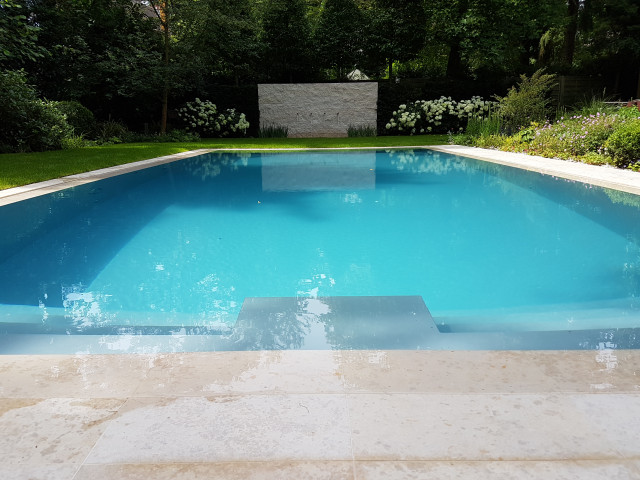 NIVEKO POLYSTONE ÜBERLAUFBECKEN ADVANCE 10,00 x 4,00 x 1,50 m in grau - Contemporary - Pool ...