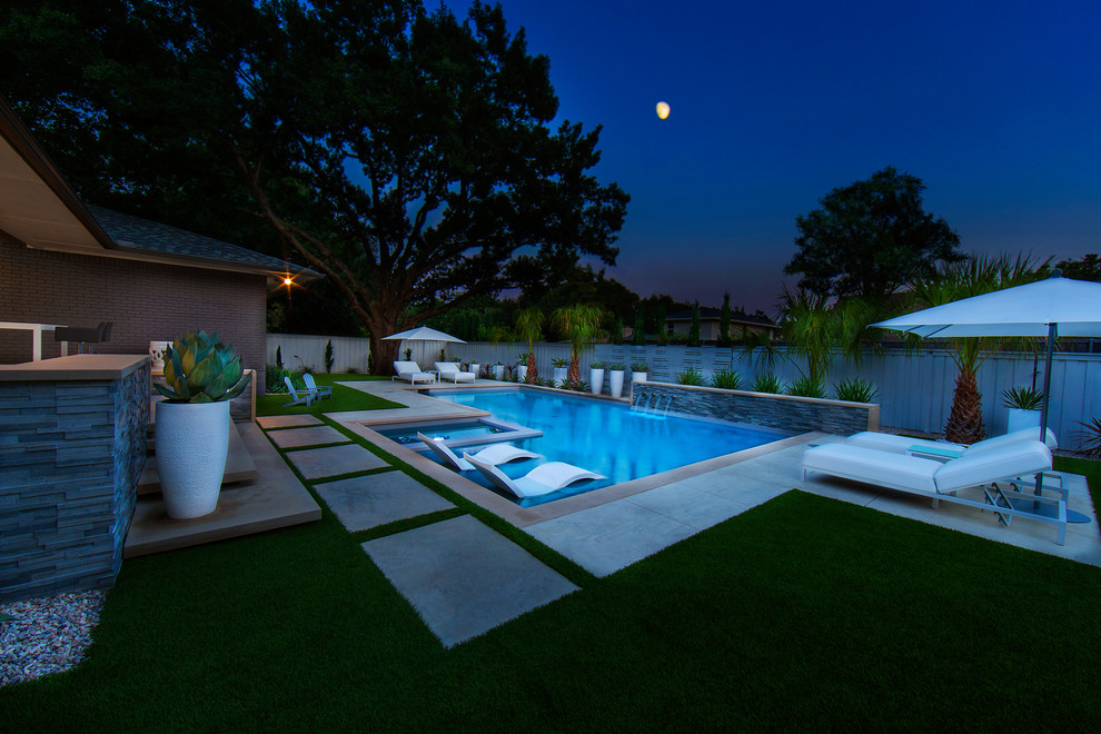North Dallas Modern Backyard - Modern - Pool - Dallas - by Randy Angell ...