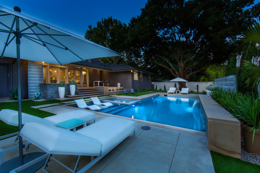 North Dallas Modern Backyard - Modern - Pool - Dallas - by Randy Angell ...