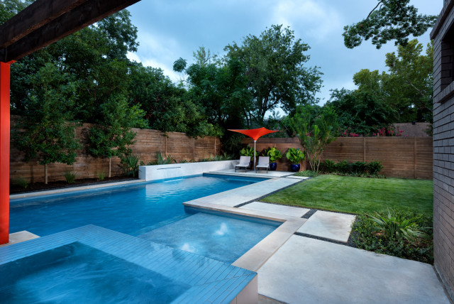 Northwest Dallas Modern Pool Spa Modern Swimming Pool And Hot Tub