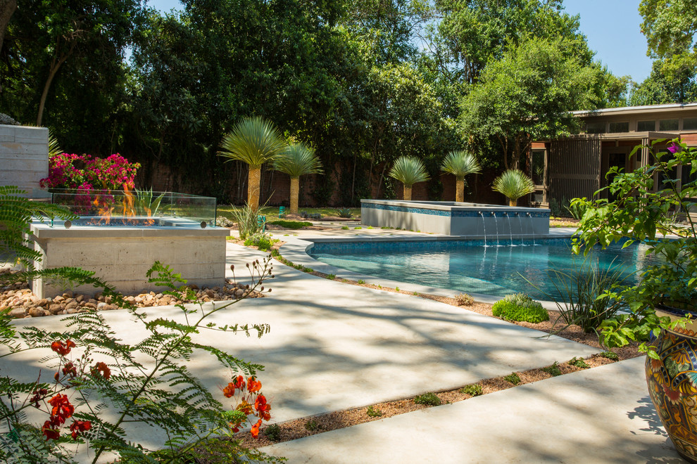 O'Neil Ford Remodel - Midcentury - Pool - Austin - by Artesian Custom ...