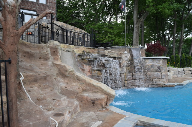 Outdoor Adventure Swimming Pool {LW} - Piscine - Détroit - par ...