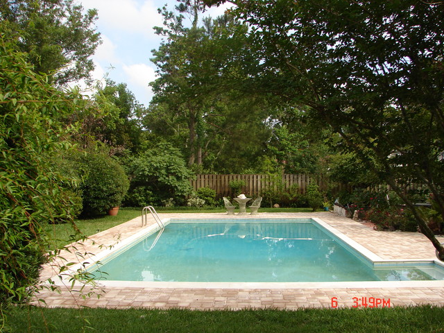 Paver patios, walkways, pool decks, & driveways - Traditional - Pool ...