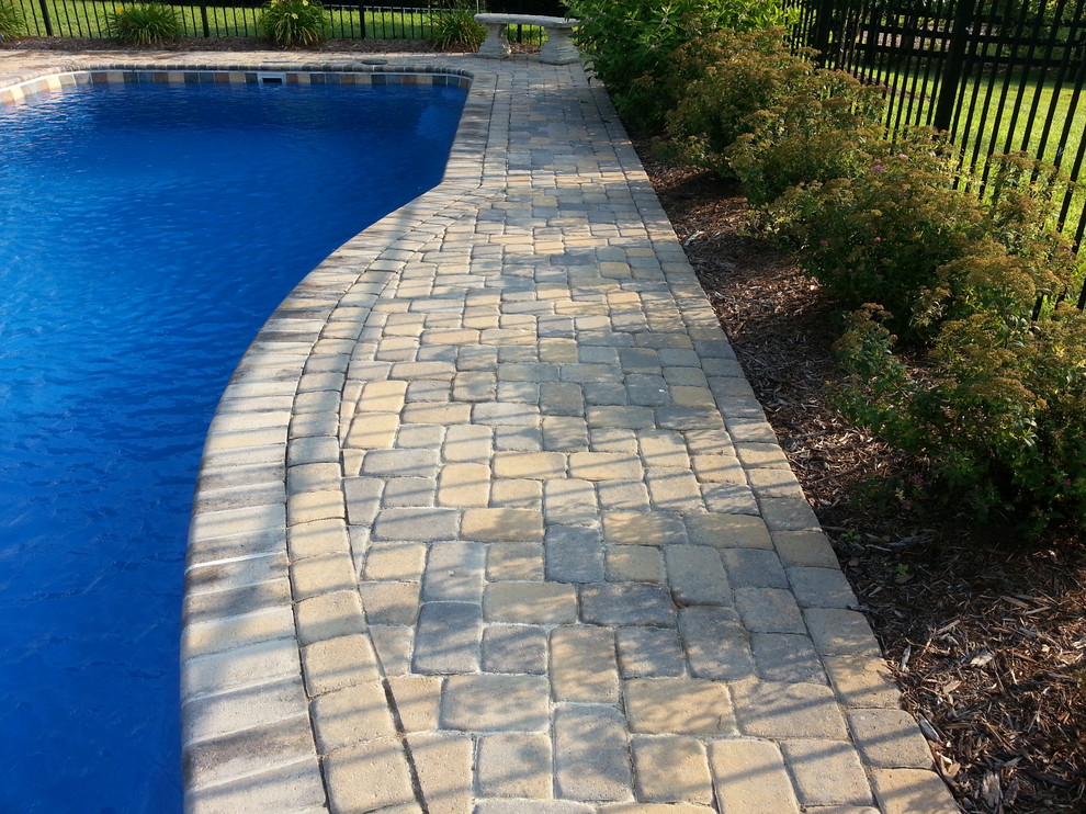 Paver Pool with Water Feature - Traditional - Swimming Pool & Hot Tub ...