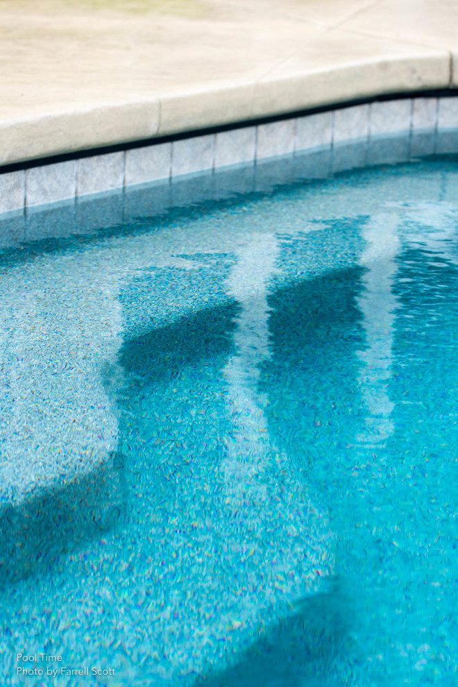 Pebble Bottom Pool - StoneScape Tropic Blue with Blue Glass ...