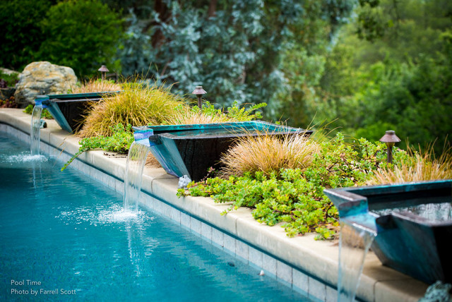 Pool Water Feature Pot