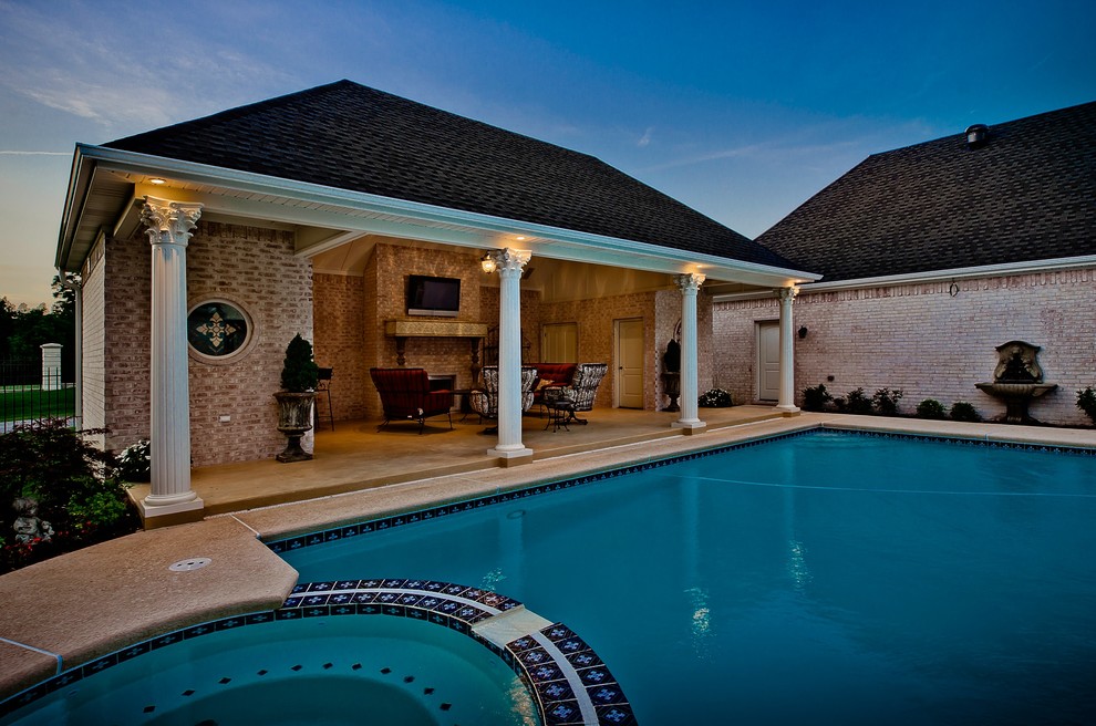 Pinnacle Country Club - Traditional - Pool - Little Rock - by Celtic ...
