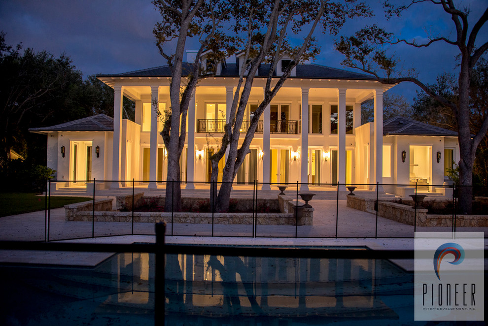 Pioneer Design-Build Grand Plantation Estate - Victoriano - Piscina ...