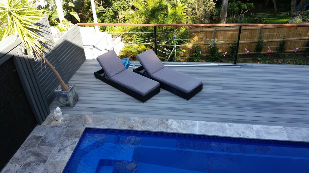 Pool, deck, water feature and balustrade - Contemporary - Swimming Pool ...