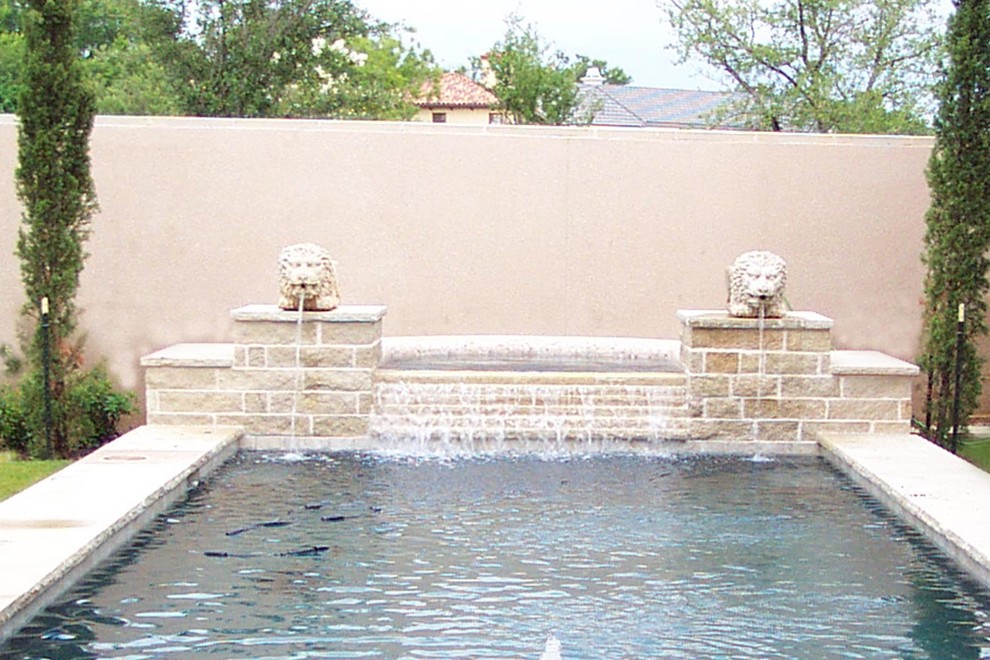 Pool Fountains - Traditional - Pool - Dallas - by Pulliam Pools | Houzz