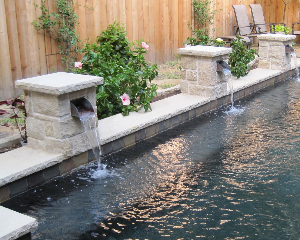 Pool Fountains - Traditional - Pool - Dallas - by Pulliam Pools | Houzz