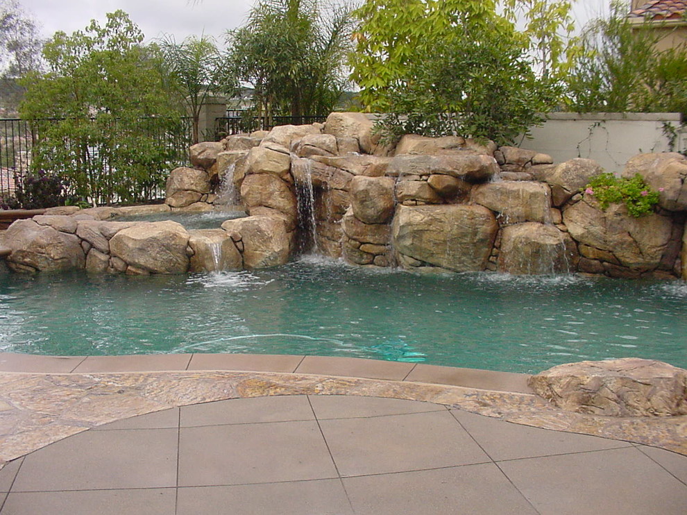 Pools/Spas - Traditional - Pool - Orange County - by Influence Outdoors ...