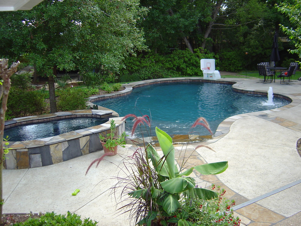 Radius Pools - Tropical - Pool - Dallas - by Preferred Pools Inc. | Houzz