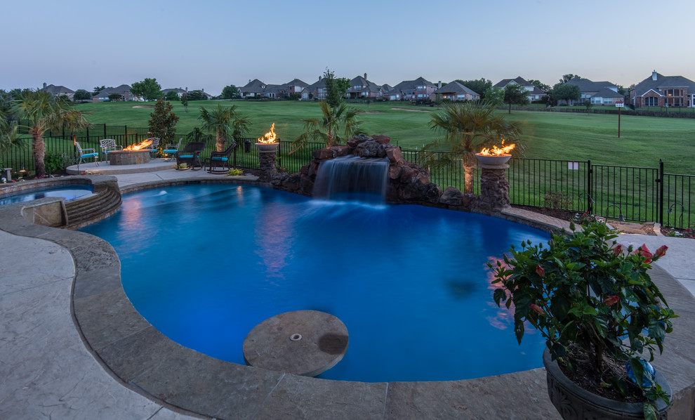 Raised Beam Free-Form Pool with Tiered Spa - Contemporary - Pool ...