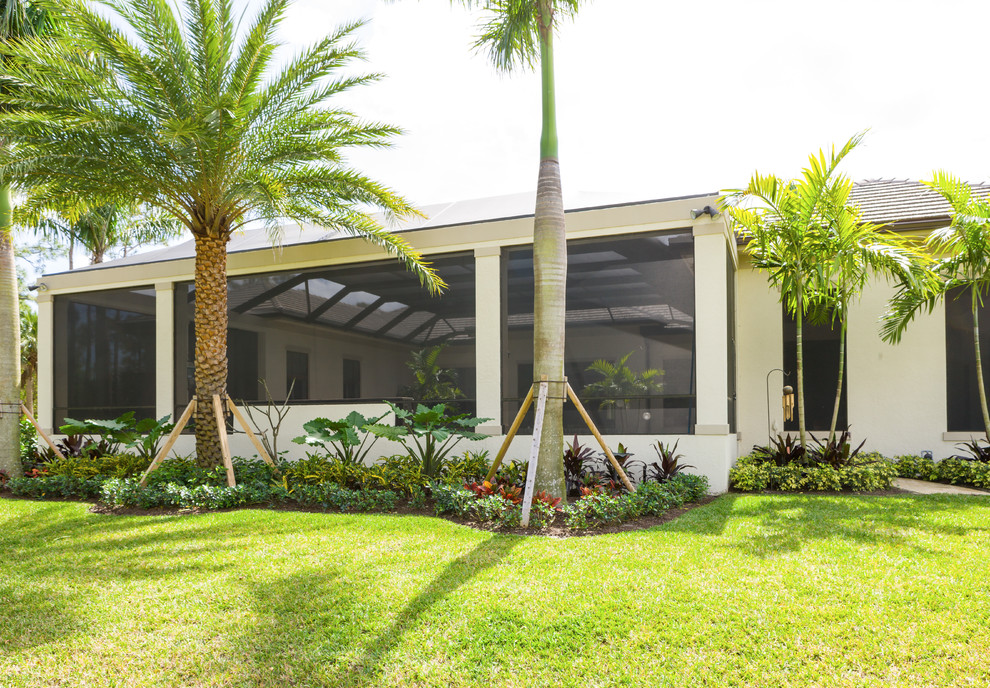 Residential Pool Enclosures - Contemporary - Swimming Pool & Hot Tub ...