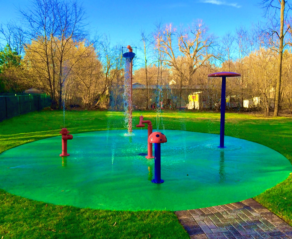Residential Splash Pad - Traditional - Pool - Chicago - by My Splash ...