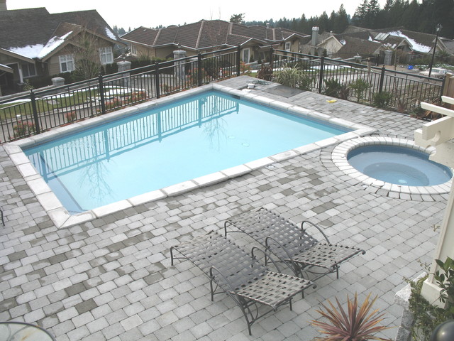 Retaining Walls - Traditional - Swimming Pool & Hot Tub - Vancouver ...